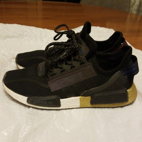 adidas | Shoes | Adidas Mens Nmd R V2 Fw5327 Black Running Shoes ...